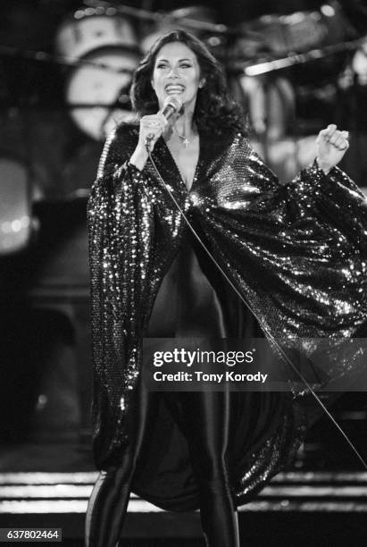 Actress Lynda Carter Photos And Premium High Res Pictures Getty Images