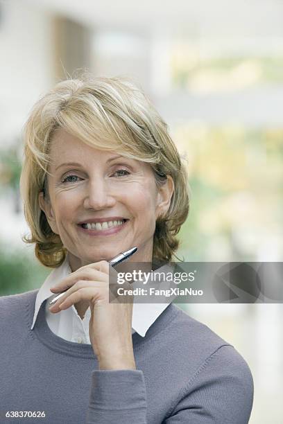 Pen Pals Seniors Photos And Premium High Res Pictures Getty Images