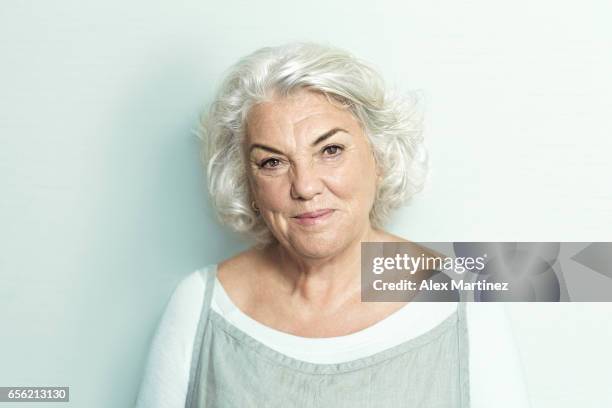 Tyne Daly Photos Photos And Premium High Res Pictures Getty Images