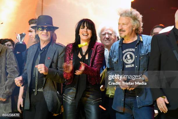 24 Nena Udo Fotos und hochauflösende Bilder - Getty Images 24 Nena Udo Fotos und hochauflösende Bilder - Getty Images