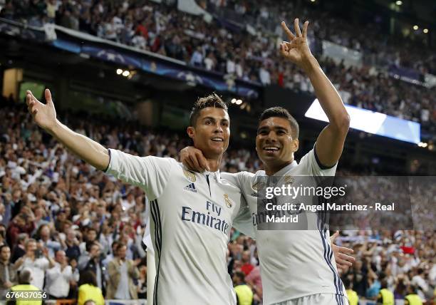 Casemiro Ronaldo Photos And Premium High Res Pictures Getty Images