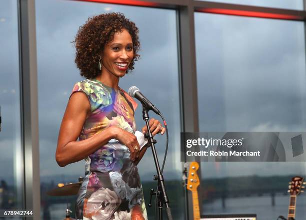 643 Sage Steele Photos And High Res Pictures Getty Images