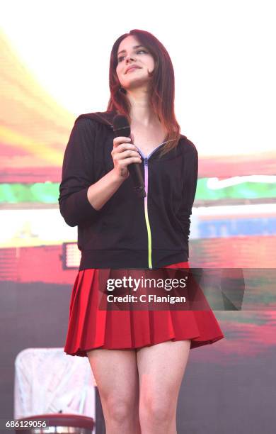 Lana Del Rey Concert Usa Photos And Premium High Res Pictures Getty