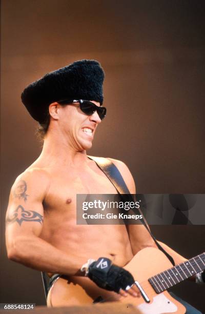 Red Hot Chili Peppers 1992 Photos And Premium High Res Pictures Getty