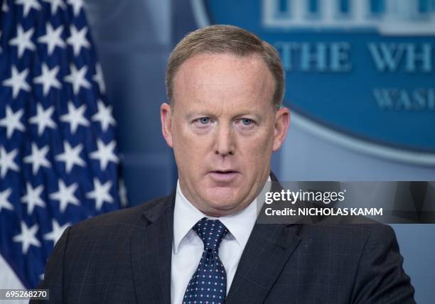 Sean Spicer White House Photos And Premium High Res Pictures Getty Images