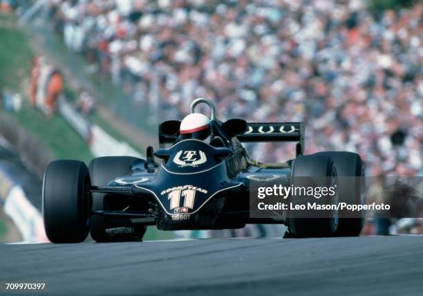 Elio De Angelis Lotus Cosworth Photos And Premium High Res Pictures