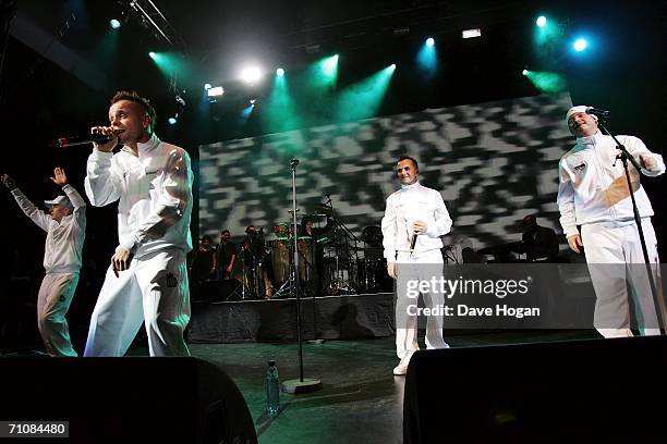 82 71075003 Photos And Premium High Res Pictures Getty Images