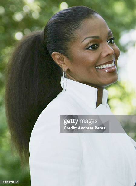 Janet Jackson Photocall Photos And Premium High Res Pictures Getty Images