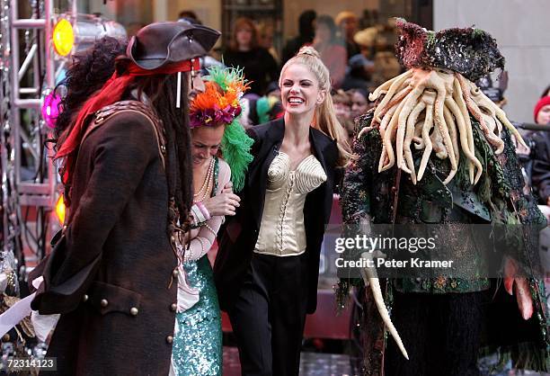 Natalie Lauer Photos And Premium High Res Pictures Getty Images