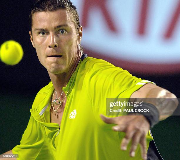 51 Australian Open Mens Singles Third Round Andy Roddick Vs Marat Safin Photos And High Res