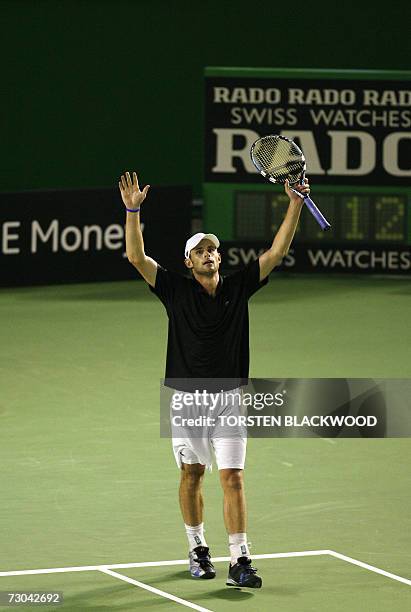 51 Australian Open Mens Singles Third Round Andy Roddick Vs Marat Safin Photos And High Res