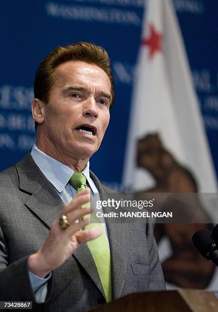 California Governor Arnold Schwarzenegger Photos And Premium High Res