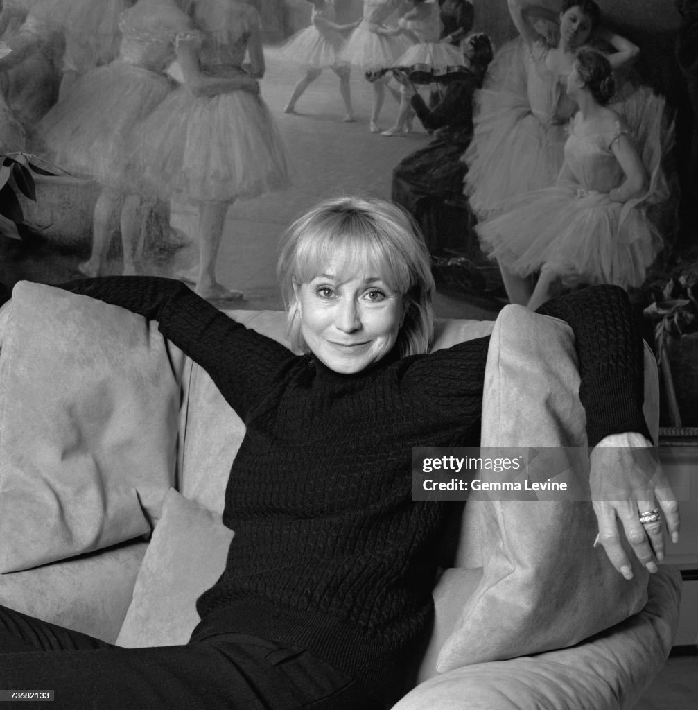 British Stage And Screen Actress Felicity Kendal Late 1990s News Photo Getty Images