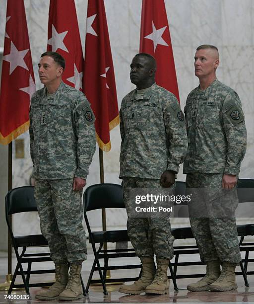 Command Sergeant Major Photos and Premium High Res Pictures - Getty Images Command Sergeant Major Photos and Premium High Res Pictures - Getty Images