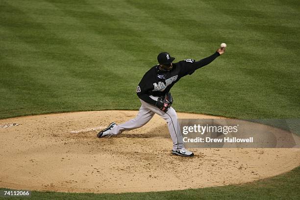 Philadelphia Phillies Dontrelle Willis Photos And Premium High Res