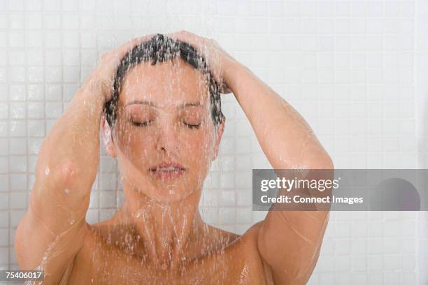 Beautiful Woman Shower Stock Fotos Und Bilder Getty Images