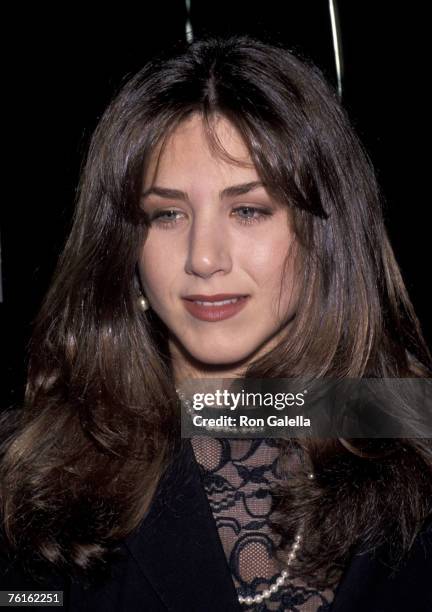 Jennifer Aniston 1992 Photos and Premium High Res Pictures - Getty Images Jennifer Aniston 1992 Photos and Premium High Res Pictures - Getty Images