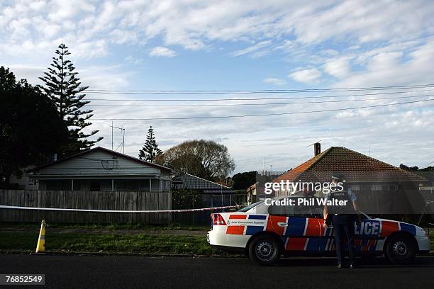 11 Police Find Body In Car Boot Stock Photos, High-Res Pictures, and ... 11 Police Find Body In Car Boot Stock Photos, High-Res Pictures, and ...