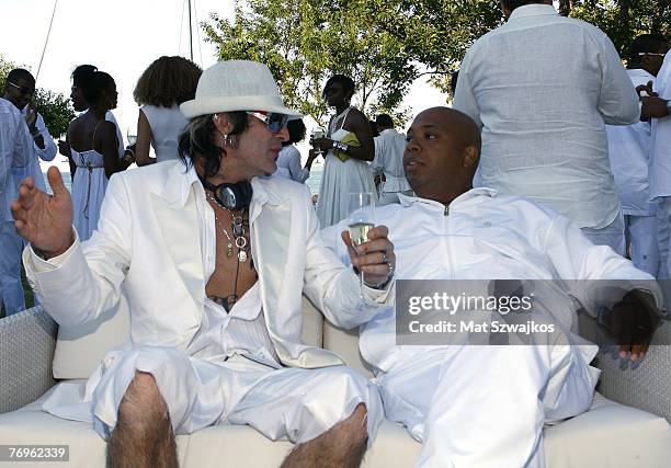 Sean P Diddy Combs Hosts Annual White Party Photos And Premium High Res Pictures Getty Images