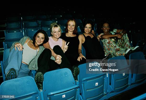 Spice Girls 1998 Photos And Premium High Res Pictures Getty Images
