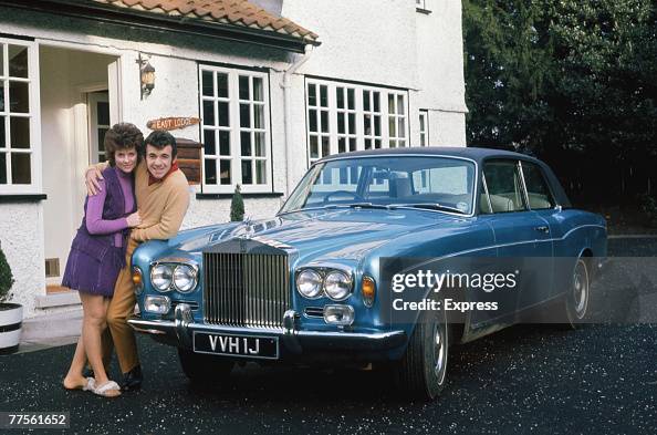 English Golfer Tony Jacklin With His Wife Vivien And Their Rolls News Photo Getty Images