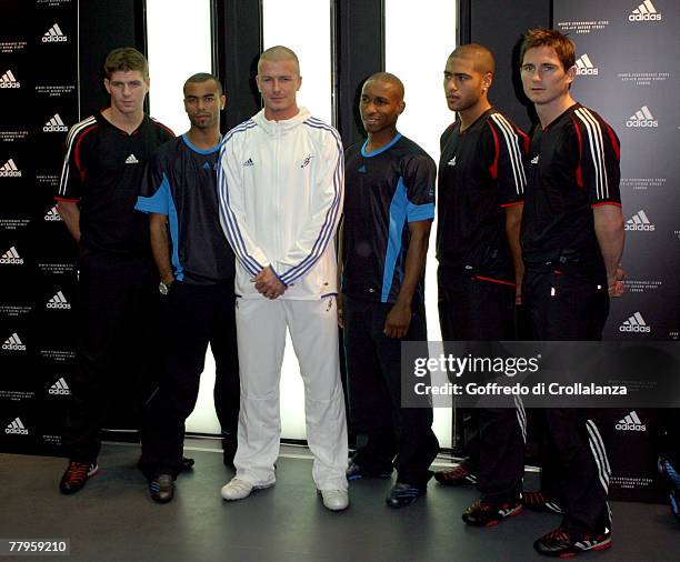 Steven Gerrard Frank Lampard Photos and Premium High Res Pictures ... Steven Gerrard Frank Lampard Photos and Premium High Res Pictures ...