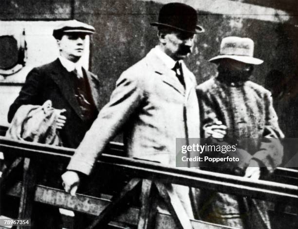 Dr Crippen Photos And Premium High Res Pictures Getty Images