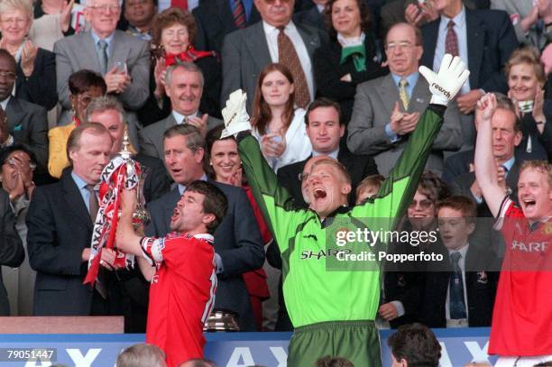 332 Roy Keane 1999 Photos & High Res Pictures - Getty Images 332 Roy Keane 1999 Photos & High Res Pictures - Getty Images