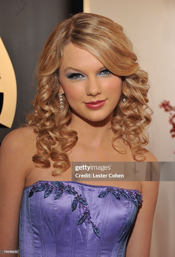 Singer Taylor Swift Arrives To The 50th Annual Grammy Awards At The News Photo Getty Images