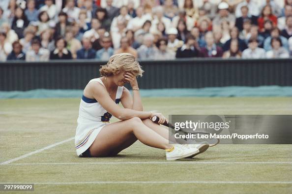 American Tennis Player Chris Evert Pictured Sitting On The Court With