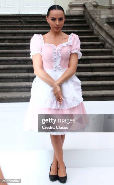 Ivonne Montero Fotografías E Imágenes De Stock Getty Images