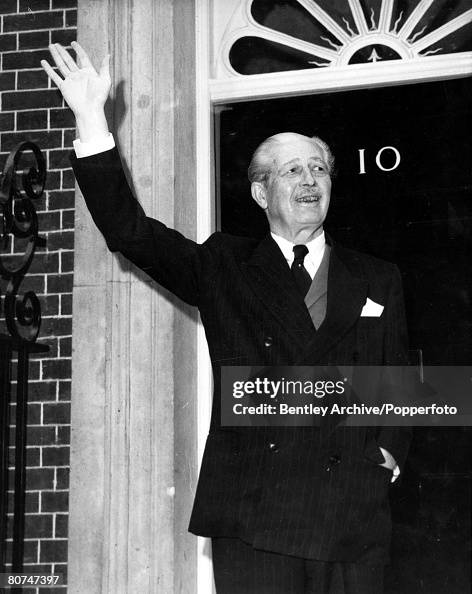 8th October 1963, London, England, Britain's Prime Minister Mr Harold ... 8th October 1963, London, England, Britain's Prime Minister Mr Harold ...