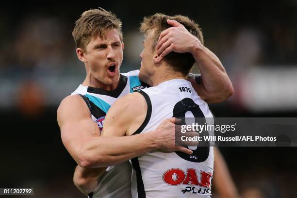 Robbie Eagles Photos and Premium High Res Pictures - Getty Images Robbie Eagles Photos and Premium High Res Pictures - Getty Images