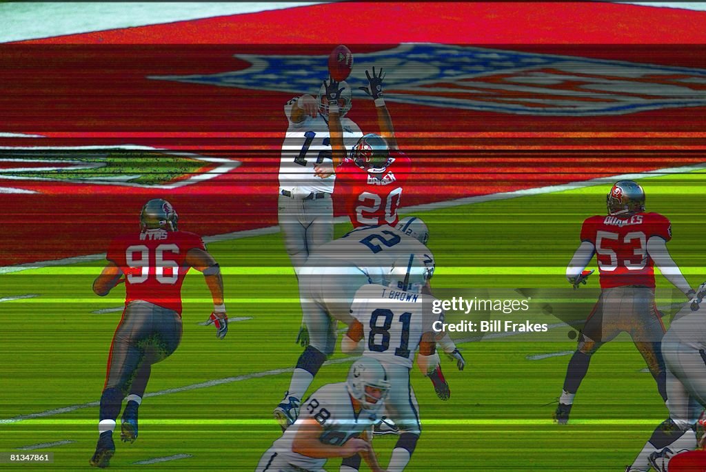 Super Bowl Xxxvii Oakland Raiders Qb Rich Gannon In Action Vs Tampa