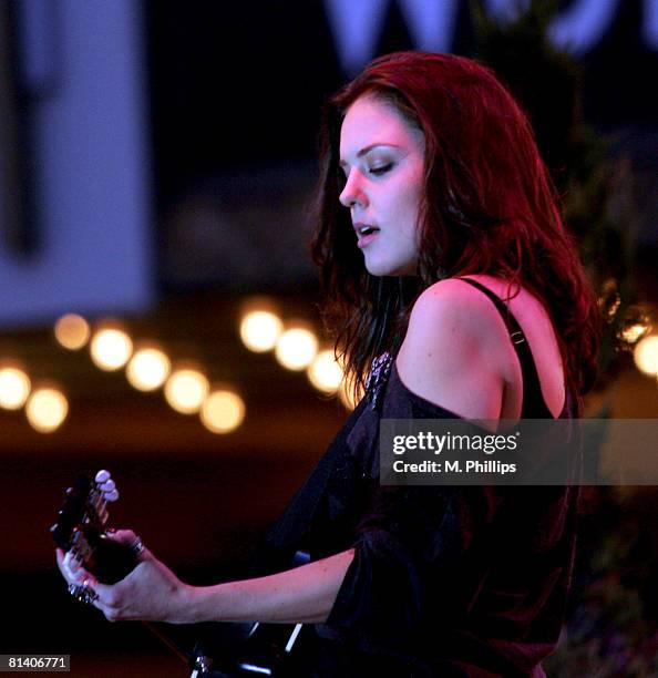 Summer At The Grove With Anna Nalick Photos And Premium High Res