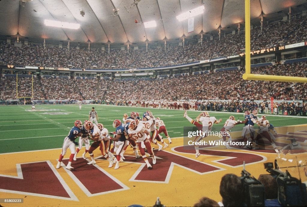 Super Bowl Xxvi Washington Redskins Kelly Goodburn In Action News Photo Getty Images