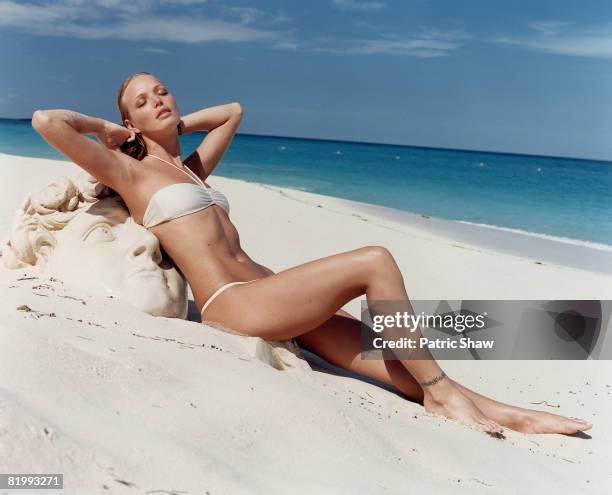 Kim Lemanton Sports Illustrated Swimsuit 2001 Photos And Premium High Res Pictures Getty Images