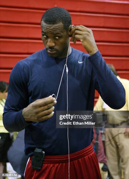 Lebron James Headphones Photos and Premium High Res Pictures - Getty Images Lebron James Headphones Photos and Premium High Res Pictures - Getty Images