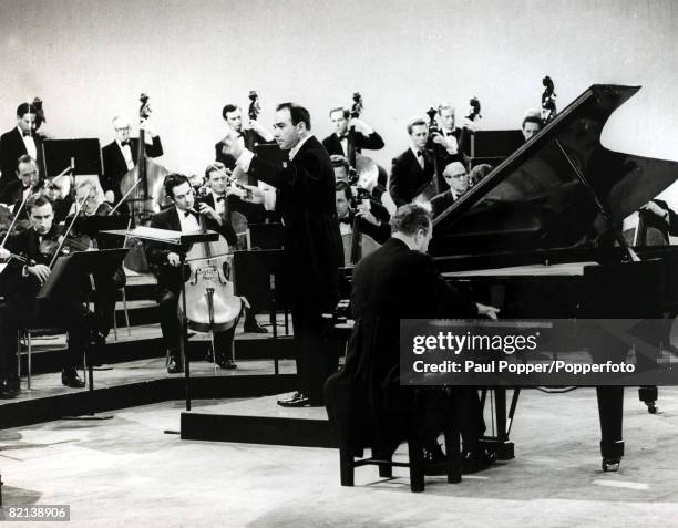 Claudio Arrau Bildbanksfoton Och Bilder Getty Images