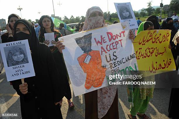 Naeem Siddiqui Photos And Premium High Res Pictures Getty Images