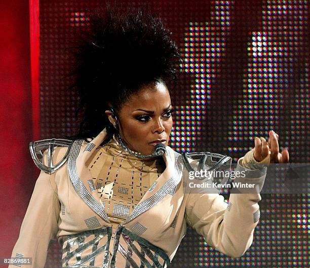 Janet Jackson Concert Photos And Premium High Res Pictures Getty Images