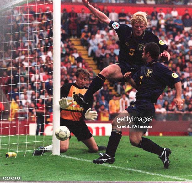 John Hendry Park Photos And Premium High Res Pictures Getty Images
