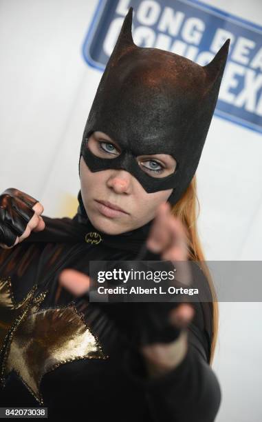 Batgirl Images Photos And Premium High Res Pictures Getty Images