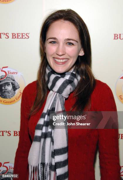 Sarah Thompson Actress Photos And Premium High Res Pictures Getty Images