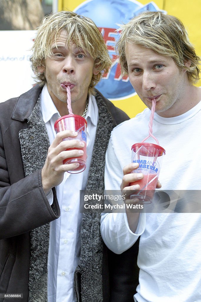 Eric Christian Olsen and Derek Richardson News Photo - Getty Images Eric Christian Olsen and Derek Richardson News Photo - Getty Images