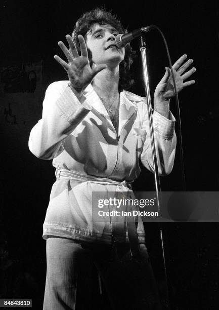 David Essex 1970 Photos And Premium High Res Pictures Getty Images