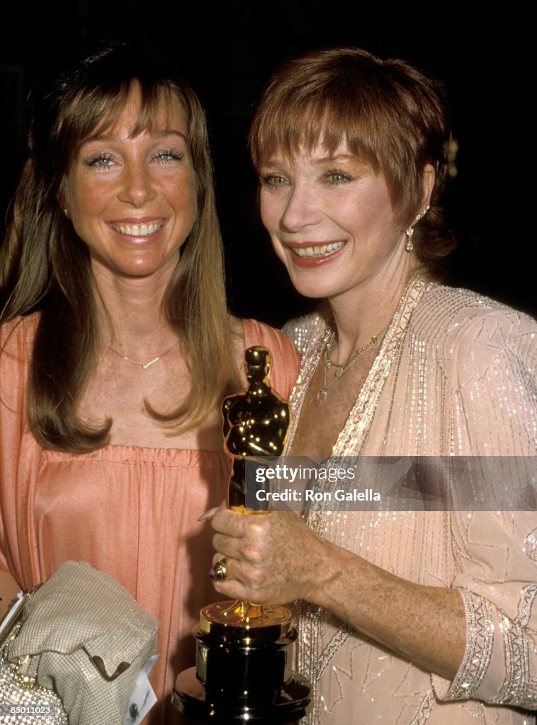 Shirley Maclaine And Daughter Sachi Parker News Photo Getty Images