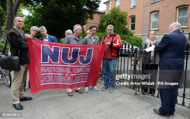 36 Seamus Dooley Nuj Photos & High Res Pictures - Getty Images 36 Seamus Dooley Nuj Photos & High Res Pictures - Getty Images