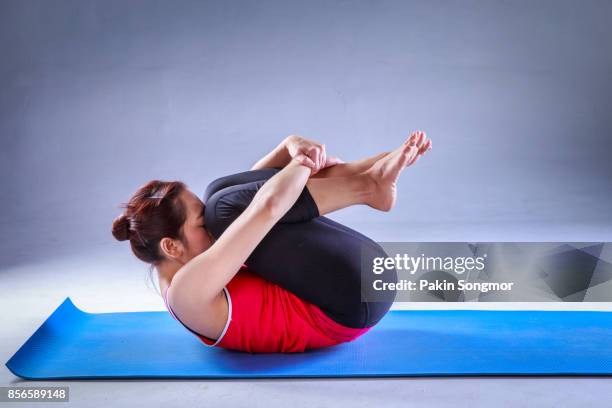 Knee Up Stretch Fotografías E Imágenes De Stock Getty Images