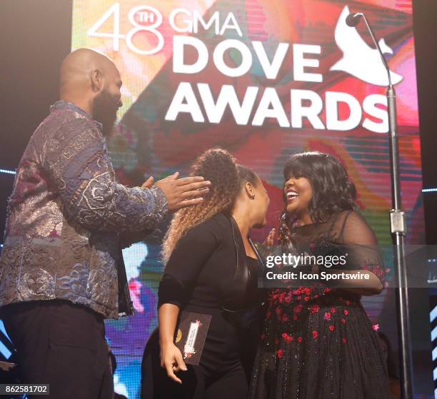 Cece Winans Pictures Photos And Premium High Res Pictures Getty Images